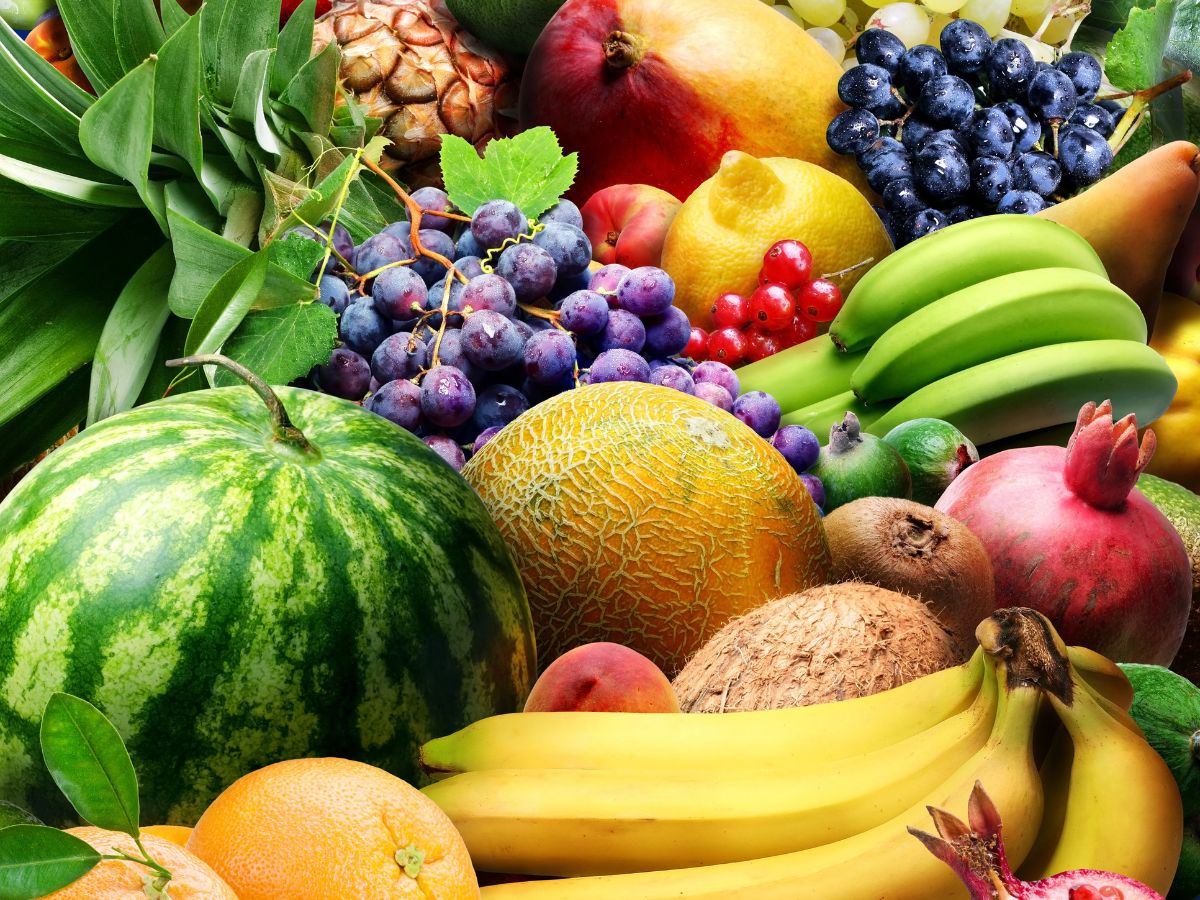 What’s Hiding on the Surface of Fruits and Vegetables? - J.S. Hamilton